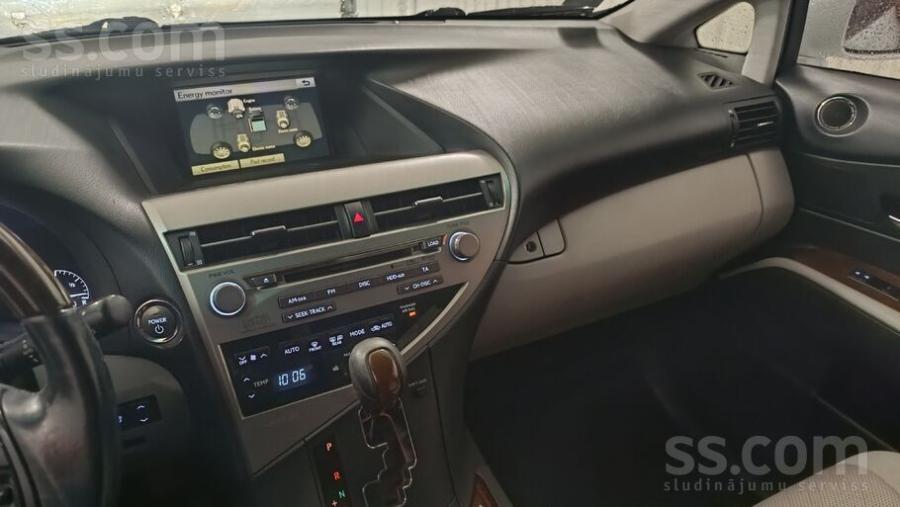 Balts Lexus RX 2010 Rīga, ar dzinēja tilpumu 3.50 L un nobraukumu 246 tūkst. km par 11200 €, foto 11 vietnē AUTOMOTO.COM.LV