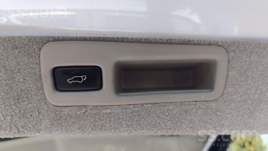 Balts Lexus RX 2010 Rīga, ar dzinēja tilpumu 3.50 L un nobraukumu 246 tūkst. km par 11200 €, foto 19 vietnē AUTOMOTO.COM.LV