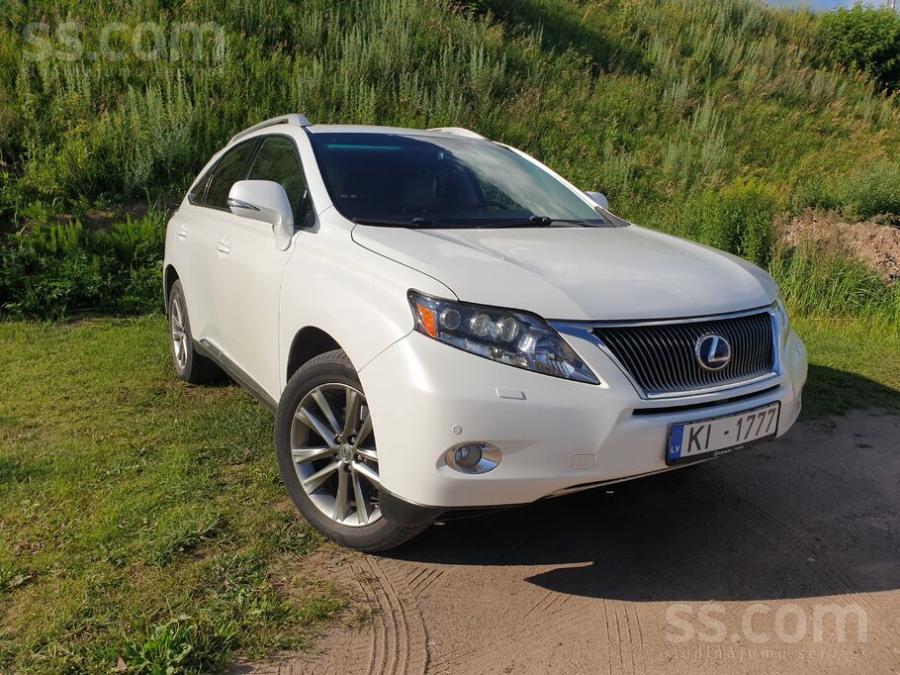 Balts Lexus RX 2011 Daugavpils, ar dzinēja tilpumu 3.50 L un nobraukumu 207 tūkst. km par 12000 €, foto 1 vietnē AUTOMOTO.COM.LV