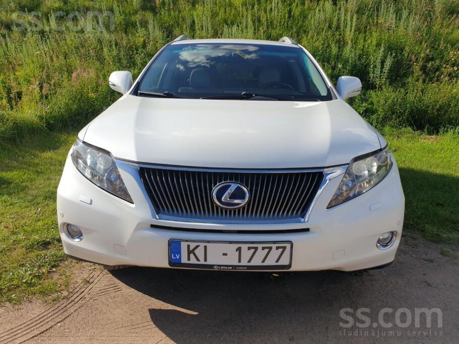 Balts Lexus RX 2011 Daugavpils, ar dzinēja tilpumu 3.50 L un nobraukumu 207 tūkst. km par 12000 €, foto 2 vietnē AUTOMOTO.COM.LV