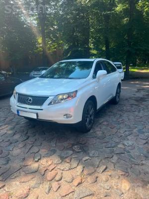 Balts Lexus RX 2011 Rīga, ar dzinēja tilpumu 3.50 L un nobraukumu 143 tūkst. km par 11800 €, foto  vietnē AUTOMOTO.COM.LV