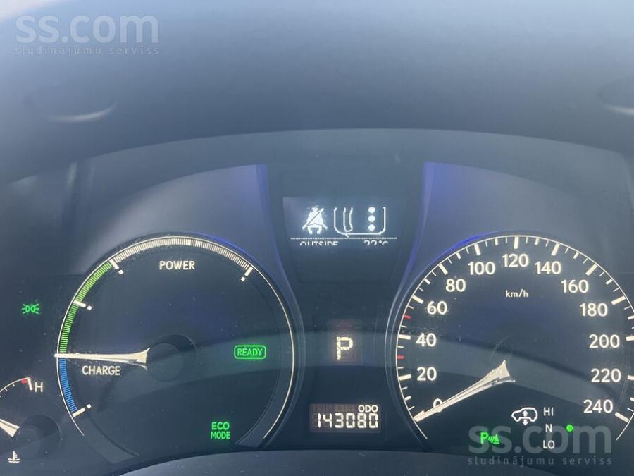 Balts Lexus RX 2011 Rīga, ar dzinēja tilpumu 3.50 L un nobraukumu 143 tūkst. km par 11800 €, foto 4 vietnē AUTOMOTO.COM.LV