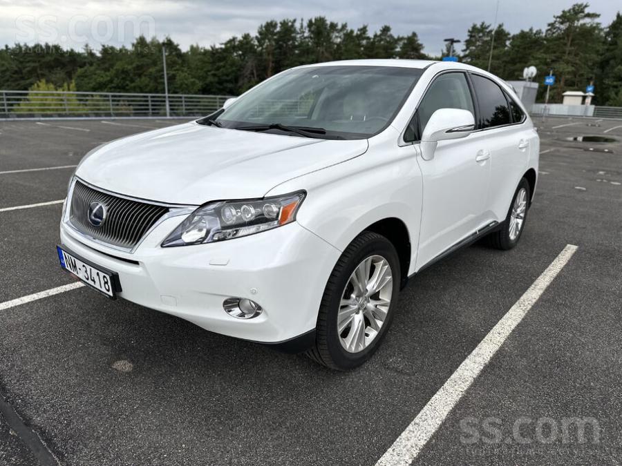 Balts Lexus RX 2011 Rīga, ar dzinēja tilpumu 3.50 L un nobraukumu 248 tūkst. km par 14900 €, foto 1 vietnē AUTOMOTO.COM.LV