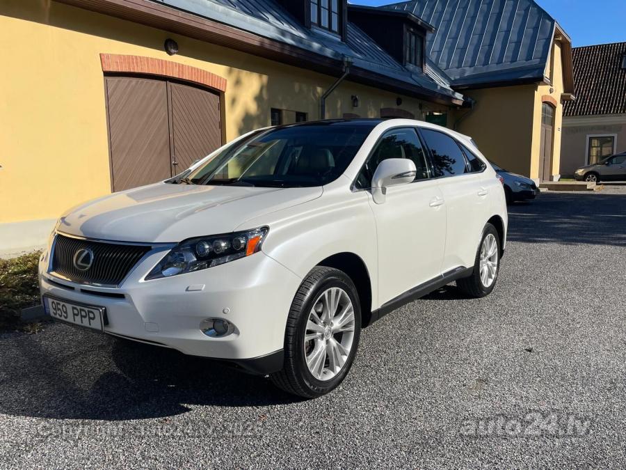 White Lexus RX 2011 in Tallinn, with an engine capacity of 3.50 L and mileage of 248 thousand km for 10900 €, photo 1 on AUTOMOTO.COM.LV