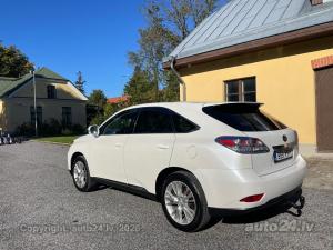 White Lexus RX 2011 in Tallinn, with an engine capacity of 3.50 L and mileage of 248 thousand km for 10900 €, photo 4 on AUTOMOTO.COM.LV