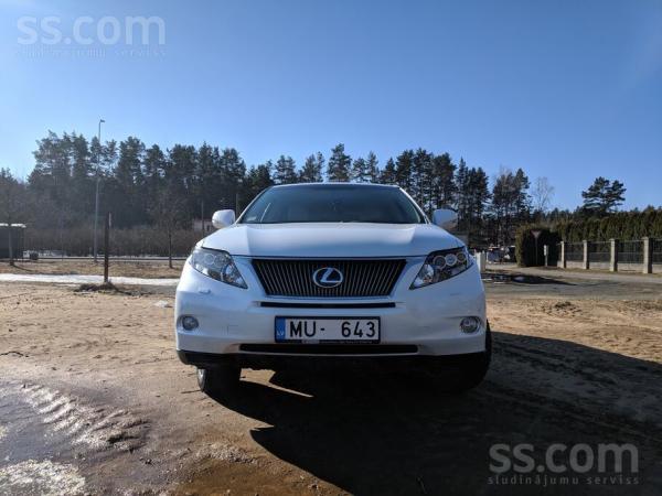 Balts Lexus RX 2012 Rīga, ar dzinēja tilpumu 3.50 L un nobraukumu 209 tūkst. km par 11400 €, foto 5 vietnē AUTOMOTO.COM.LV