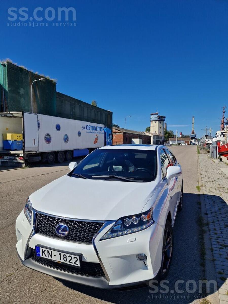 Balts Lexus RX 2012 Liepāja, ar dzinēja tilpumu 3.50 L un nobraukumu 285 tūkst. km par 14100 €, foto 5 vietnē AUTOMOTO.COM.LV