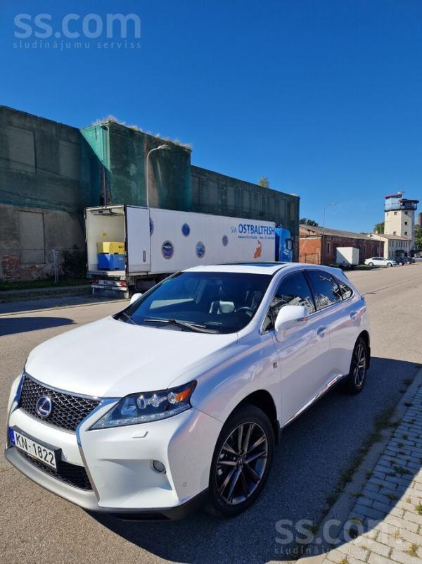 Balts Lexus RX 2012 Liepāja, ar dzinēja tilpumu 3.50 L un nobraukumu 285 tūkst. km par 14100 €, foto 5 vietnē AUTOMOTO.COM.LV