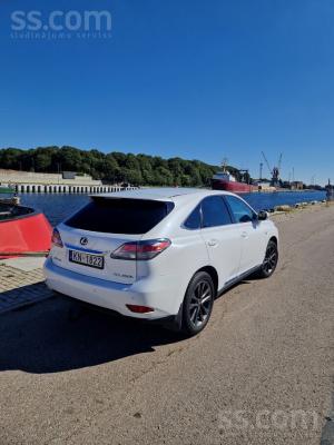 Balts Lexus RX 2012 Liepāja, ar dzinēja tilpumu 3.50 L un nobraukumu 285 tūkst. km par 14100 €, foto 9 vietnē AUTOMOTO.COM.LV