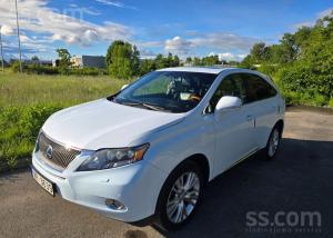 White Lexus RX 2012 in Riga, with an engine capacity of 3.50 L and mileage of 242 thousand km for 13500 €, photo  on AUTOMOTO.COM.LV