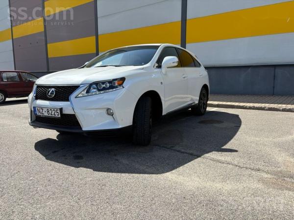 Balts Lexus RX 2012 Rīga, ar dzinēja tilpumu 3.50 L un nobraukumu 267 tūkst. km par 14444 €, foto 3 vietnē AUTOMOTO.COM.LV