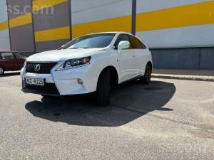 White Lexus RX 2012 in Riga, with an engine capacity of 3.50 L and mileage of 267 thousand km for 14444 €, photo 4 on AUTOMOTO.COM.LV