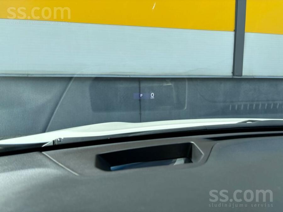 White Lexus RX 2012 in Riga, with an engine capacity of 3.50 L and mileage of 267 thousand km for 14444 €, photo 12 on AUTOMOTO.COM.LV