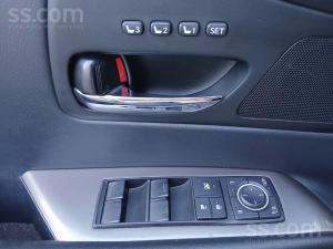 Balts Lexus RX 2012 Rīga, ar dzinēja tilpumu 3.50 L un nobraukumu 173 tūkst. km par 17500 €, foto 18 vietnē AUTOMOTO.COM.LV
