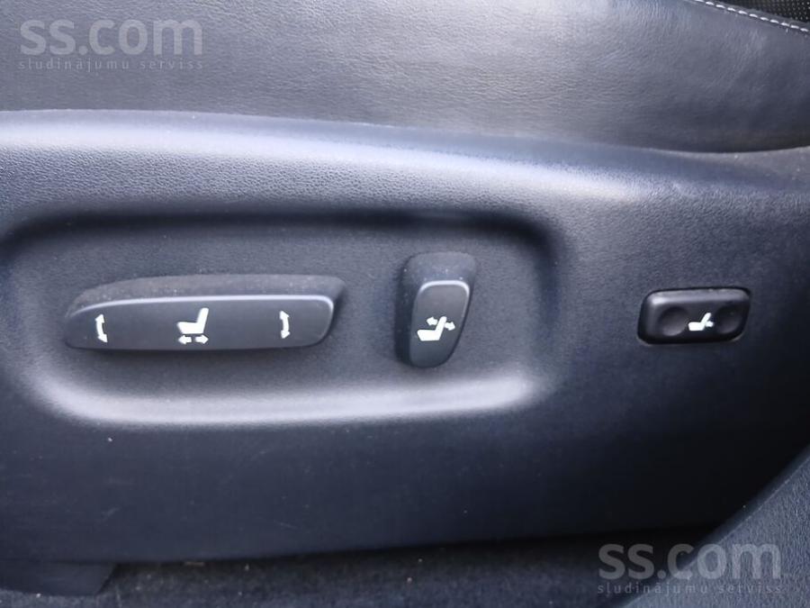 Balts Lexus RX 2012 Rīga, ar dzinēja tilpumu 3.50 L un nobraukumu 173 tūkst. km par 17500 €, foto 20 vietnē AUTOMOTO.COM.LV