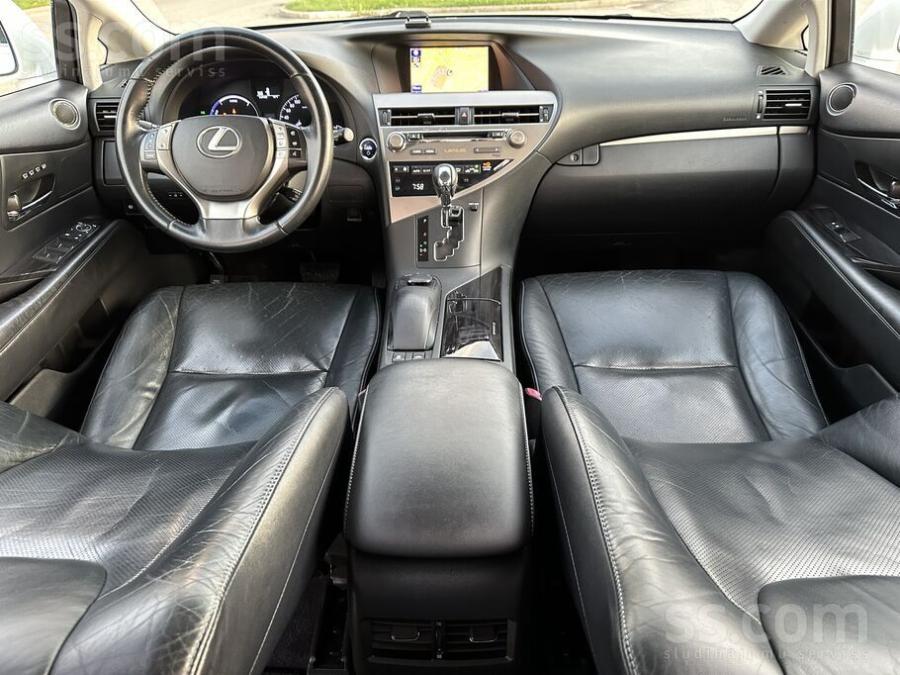 White Lexus RX 2012 in Riga, with an engine capacity of 3.50 L and mileage of 293 thousand km for 13100 €, photo 16 on AUTOMOTO.COM.LV