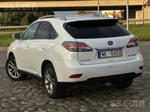 White Lexus RX 2012 in Riga, with an engine capacity of 3.50 L and mileage of 293 thousand km for 13100 €, photo 29 on AUTOMOTO.COM.LV