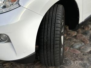 White Lexus RX 2012 in Riga, with an engine capacity of 3.50 L and mileage of 293 thousand km for 13100 €, photo 35 on AUTOMOTO.COM.LV
