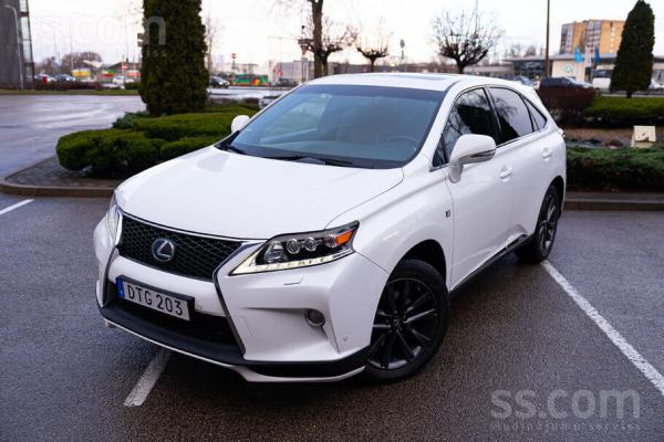 White Lexus RX 2013 in Riga, with an engine capacity of 3.50 L and mileage of 204 thousand km for 17850 €, photo 4 on AUTOMOTO.COM.LV