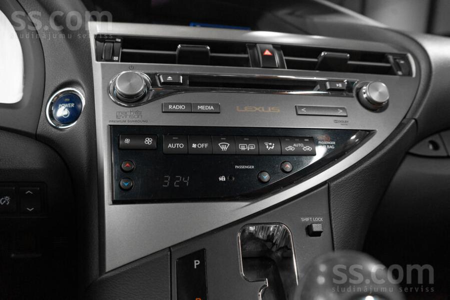 Balts Lexus RX 2013 Rīga, ar dzinēja tilpumu 3.50 L un nobraukumu 127 tūkst. km par 19900 €, foto 27 vietnē AUTOMOTO.COM.LV