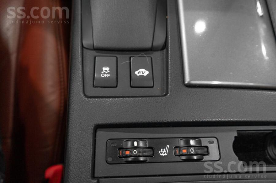 Balts Lexus RX 2013 Rīga, ar dzinēja tilpumu 3.50 L un nobraukumu 127 tūkst. km par 19900 €, foto 29 vietnē AUTOMOTO.COM.LV