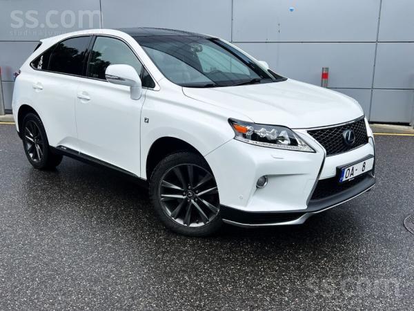 Balts Lexus RX 2013 Rīga, ar dzinēja tilpumu 3.50 L un nobraukumu 127 tūkst. km par 18888 €, foto 1 vietnē AUTOMOTO.COM.LV