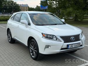 White Lexus RX 2013 in Riga, with an engine capacity of 3.50 L and mileage of 142 thousand km for 18900 €, photo 1 on AUTOMOTO.COM.LV