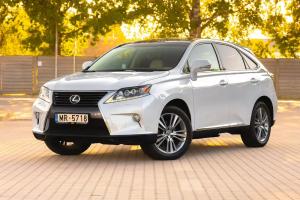 White Lexus RX 2014 in Jelgava, with an engine capacity of 3.50 L and mileage of 133 thousand km for 17900 €, photo  on AUTOMOTO.COM.LV