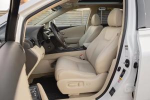White Lexus RX 2014 in Jelgava, with an engine capacity of 3.50 L and mileage of 133 thousand km for 17900 €, photo 13 on AUTOMOTO.COM.LV