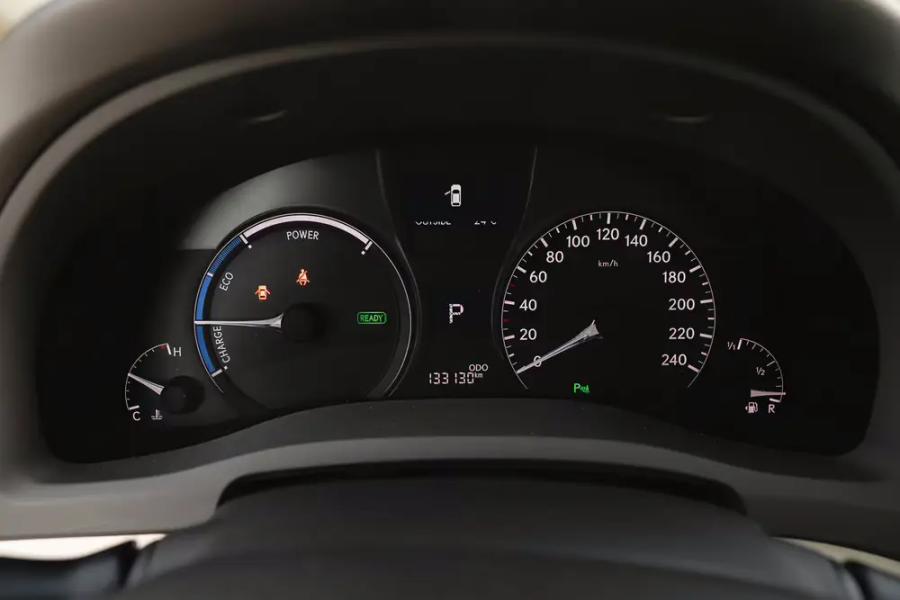 White Lexus RX 2014 in Jelgava, with an engine capacity of 3.50 L and mileage of 133 thousand km for 17900 €, photo 16 on AUTOMOTO.COM.LV