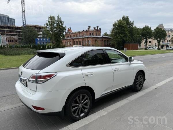 Balts Lexus RX 2014 Rīga, ar dzinēja tilpumu 3.50 L un nobraukumu 145 tūkst. km par 21000 €, foto 6 vietnē AUTOMOTO.COM.LV