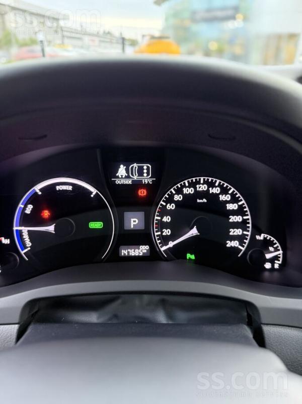 White Lexus RX 2014 in Riga, with an engine capacity of 3.50 L and mileage of 145 thousand km for 20888 €, photo 9 on AUTOMOTO.COM.LV