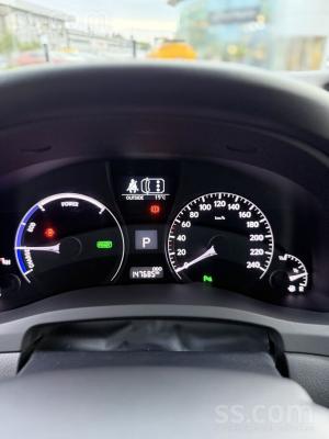 White Lexus RX 2014 in Riga, with an engine capacity of 3.50 L and mileage of 145 thousand km for 20888 €, photo 9 on AUTOMOTO.COM.LV