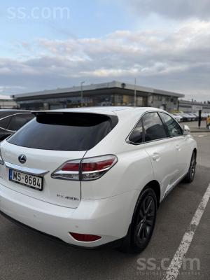 White Lexus RX 2014 in Riga, with an engine capacity of 3.50 L and mileage of 145 thousand km for 20888 €, photo 12 on AUTOMOTO.COM.LV