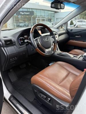 White Lexus RX 2014 in Riga, with an engine capacity of 3.50 L and mileage of 145 thousand km for 20888 €, photo 23 on AUTOMOTO.COM.LV