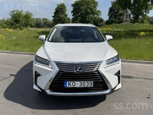 White Lexus RX 2016 in Riga, with an engine capacity of 2.00 L and mileage of 0 thousand km for 24550 €, photo 3 on AUTOMOTO.COM.LV