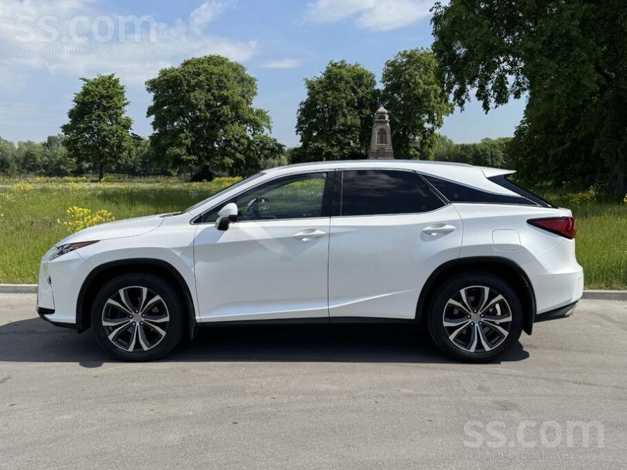 White Lexus RX 2016 in Riga, with an engine capacity of 2.00 L and mileage of 0 thousand km for 24550 €, photo 5 on AUTOMOTO.COM.LV