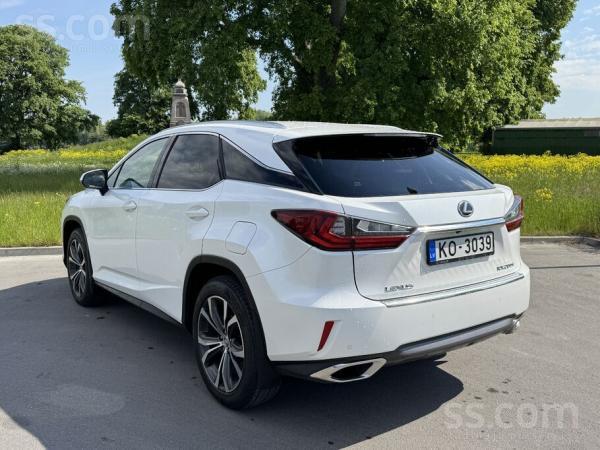 Balts Lexus RX 2016 Rīga, ar dzinēja tilpumu 2.00 L un nobraukumu 0 tūkst. km par 24550 €, foto 6 vietnē AUTOMOTO.COM.LV