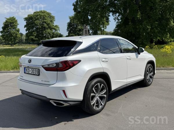 Balts Lexus RX 2016 Rīga, ar dzinēja tilpumu 2.00 L un nobraukumu 0 tūkst. km par 24550 €, foto 8 vietnē AUTOMOTO.COM.LV