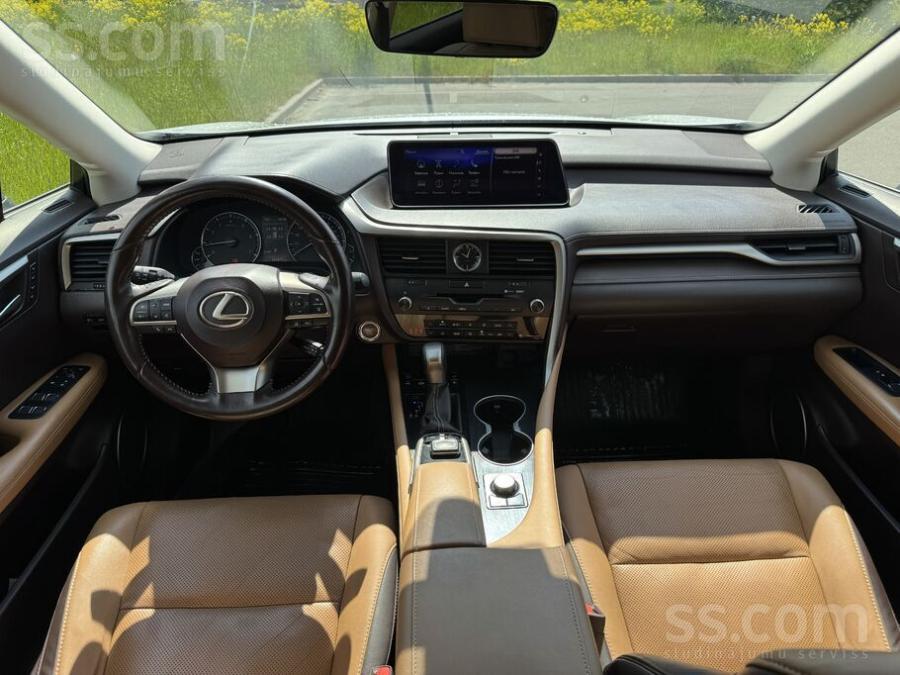 White Lexus RX 2016 in Riga, with an engine capacity of 2.00 L and mileage of 0 thousand km for 24550 €, photo 18 on AUTOMOTO.COM.LV