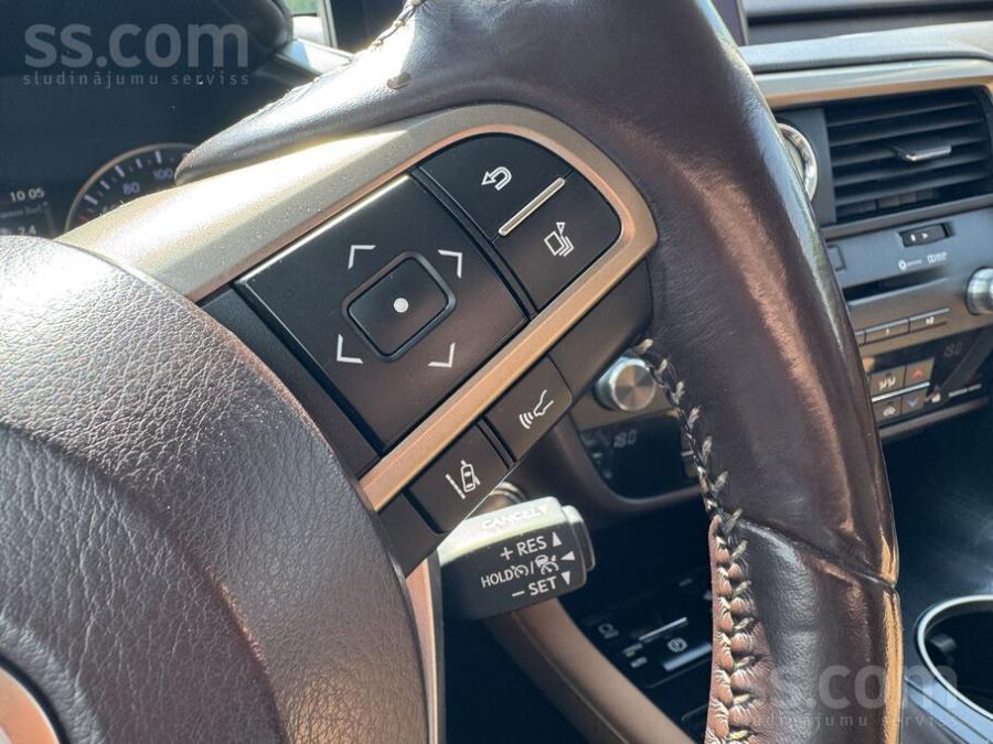 White Lexus RX 2016 in Riga, with an engine capacity of 2.00 L and mileage of 0 thousand km for 24550 €, photo 22 on AUTOMOTO.COM.LV