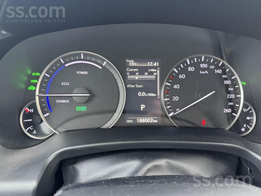 White Lexus RX 2016 in Riga, with an engine capacity of 3.50 L and mileage of 188 thousand km for 25500 €, photo 18 on AUTOMOTO.COM.LV