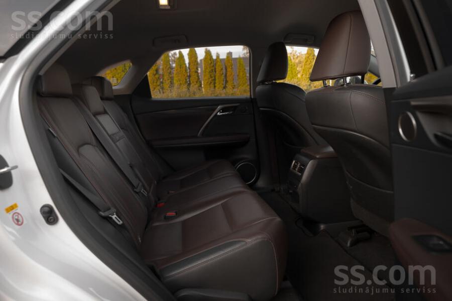 Balts Lexus RX 2017 Jelgava, ar dzinēja tilpumu 2.00 L un nobraukumu 0 tūkst. km par 23500 €, foto 13 vietnē AUTOMOTO.COM.LV