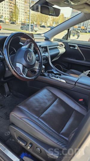 White Lexus RX 2017 in Riga, with an engine capacity of 2.00 L and mileage of 171 thousand km for 29500 €, photo 12 on AUTOMOTO.COM.LV