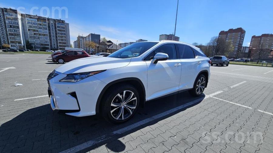 White Lexus RX 2017 in Riga, with an engine capacity of 2.00 L and mileage of 171 thousand km for 29500 €, photo 14 on AUTOMOTO.COM.LV