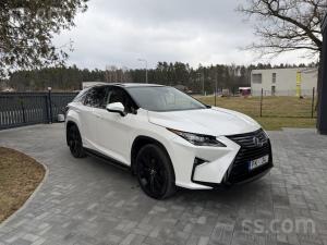 White Lexus RX 2017 in Riga, with an engine capacity of 3.50 L and mileage of 139 thousand km for 29950 €, photo 3 on AUTOMOTO.COM.LV