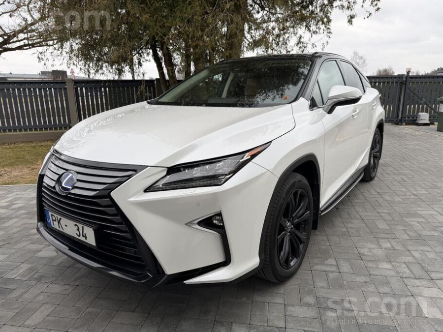 White Lexus RX 2017 in Riga, with an engine capacity of 3.50 L and mileage of 139 thousand km for 29950 €, photo 4 on AUTOMOTO.COM.LV