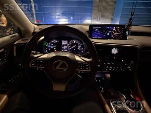 White Lexus RX 2017 in Riga, with an engine capacity of 3.50 L and mileage of 139 thousand km for 29950 €, photo 18 on AUTOMOTO.COM.LV