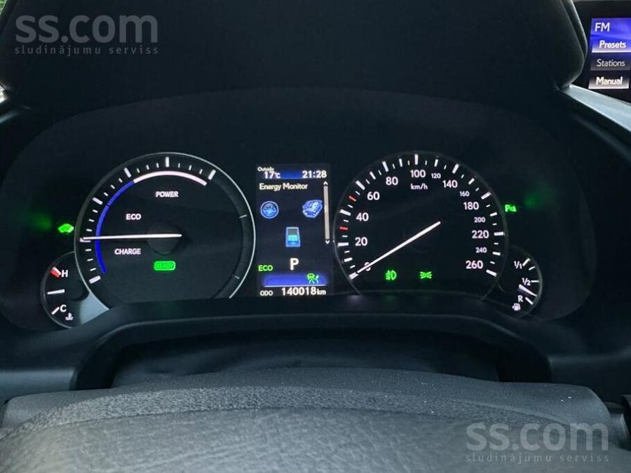 White Lexus RX 2018 in Riga, with an engine capacity of 3.50 L and mileage of 140 thousand km for 29950 €, photo 16 on AUTOMOTO.COM.LV