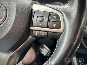 White Lexus RX 2018 in Riga, with an engine capacity of 3.50 L and mileage of 235 thousand km for 26900 €, photo 18 on AUTOMOTO.COM.LV